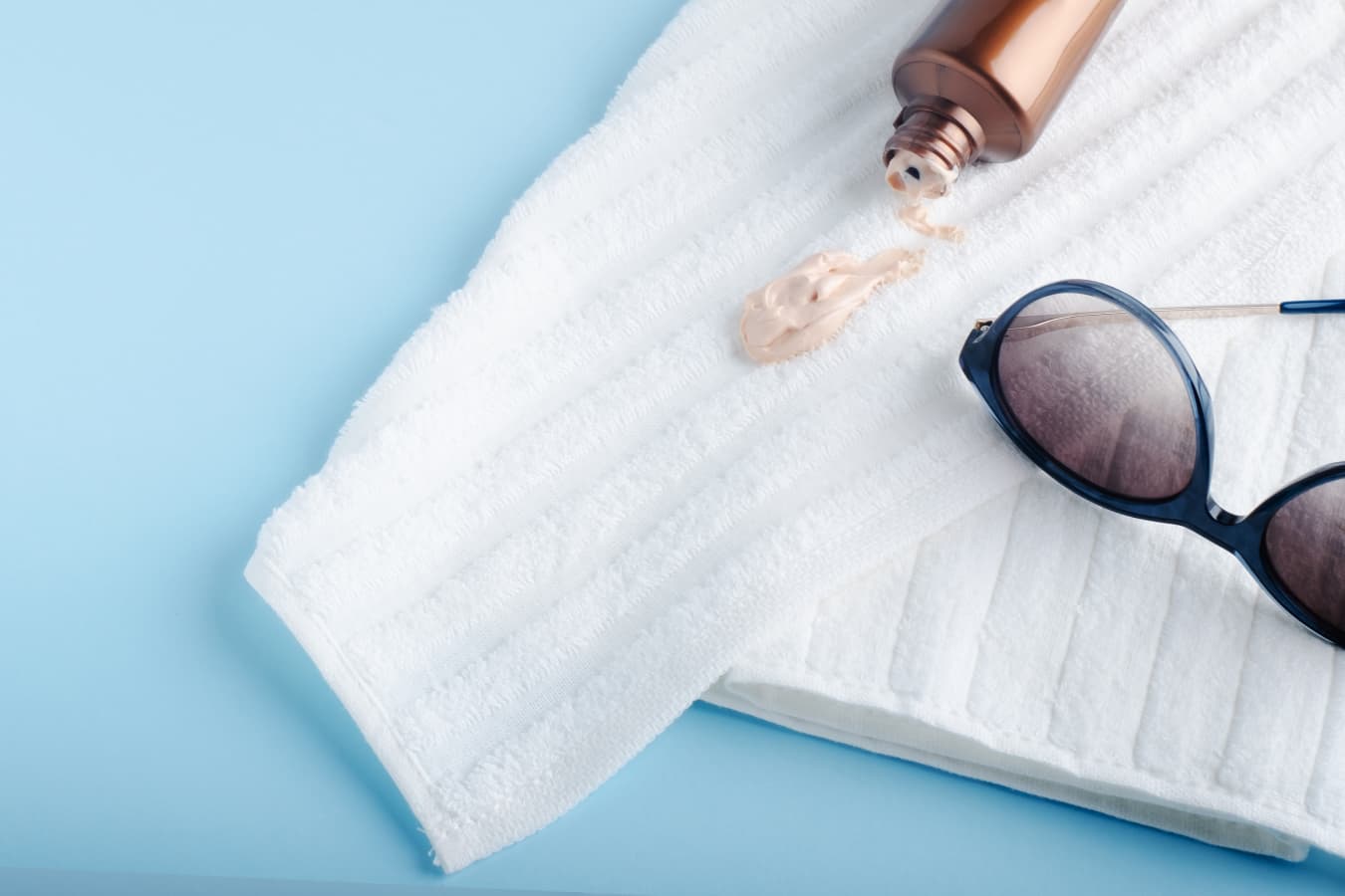 Cel mai bun autobronzant pentru față și corp: Clasament 2025